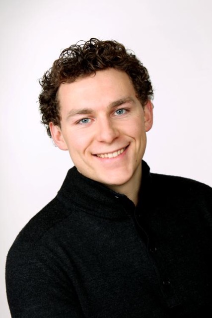 Daniel Klotz (2011) presents ovarian cancer study findings to critical ...