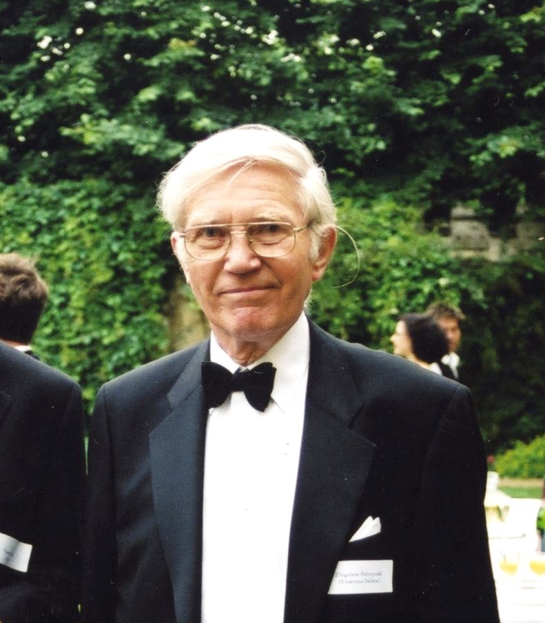 Emeritus Fellow, Professor Zbigniew Pelczynski OBE, receives Honorary ...